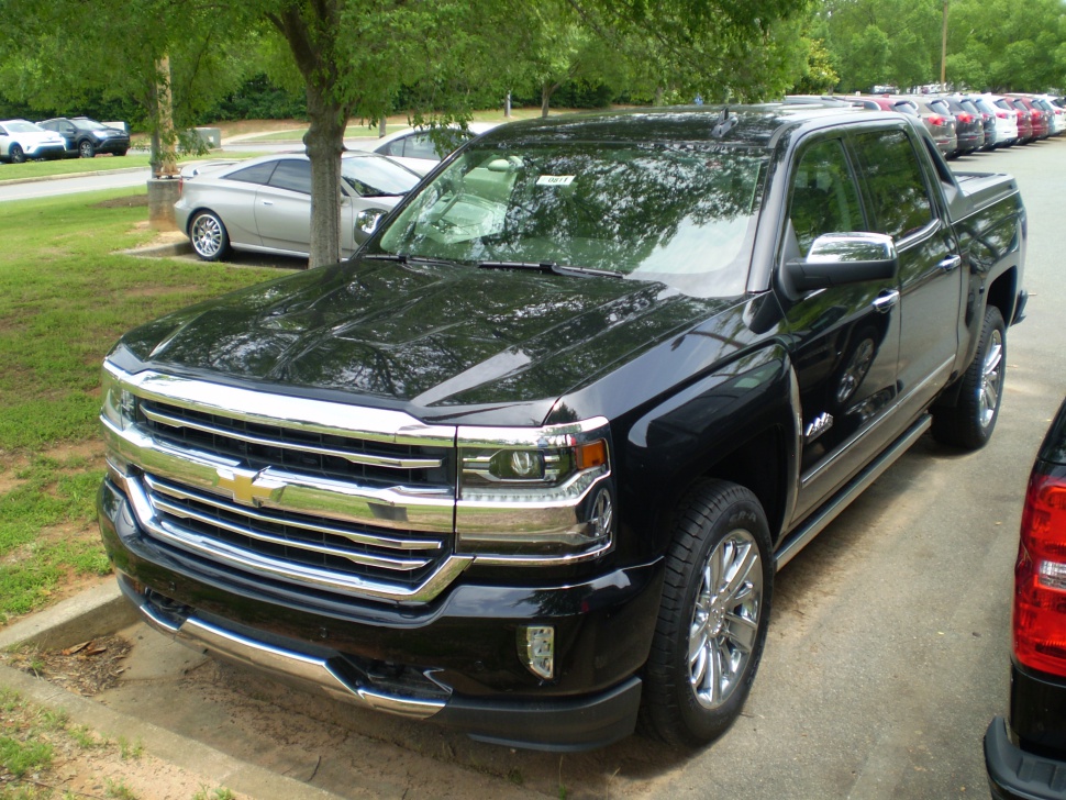 Chevrolet Silverado 1500 Crew Cab III (facelift 2016) Short Box 6.2 V8 ...